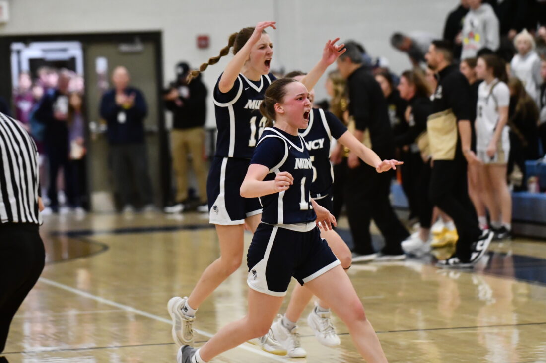 Golden Girls: Muncy captures third straight district championship ...